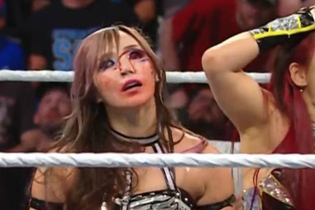 A horrific injury. Kairi Sane landed forcefully on a table during a WWE match | Dailysports