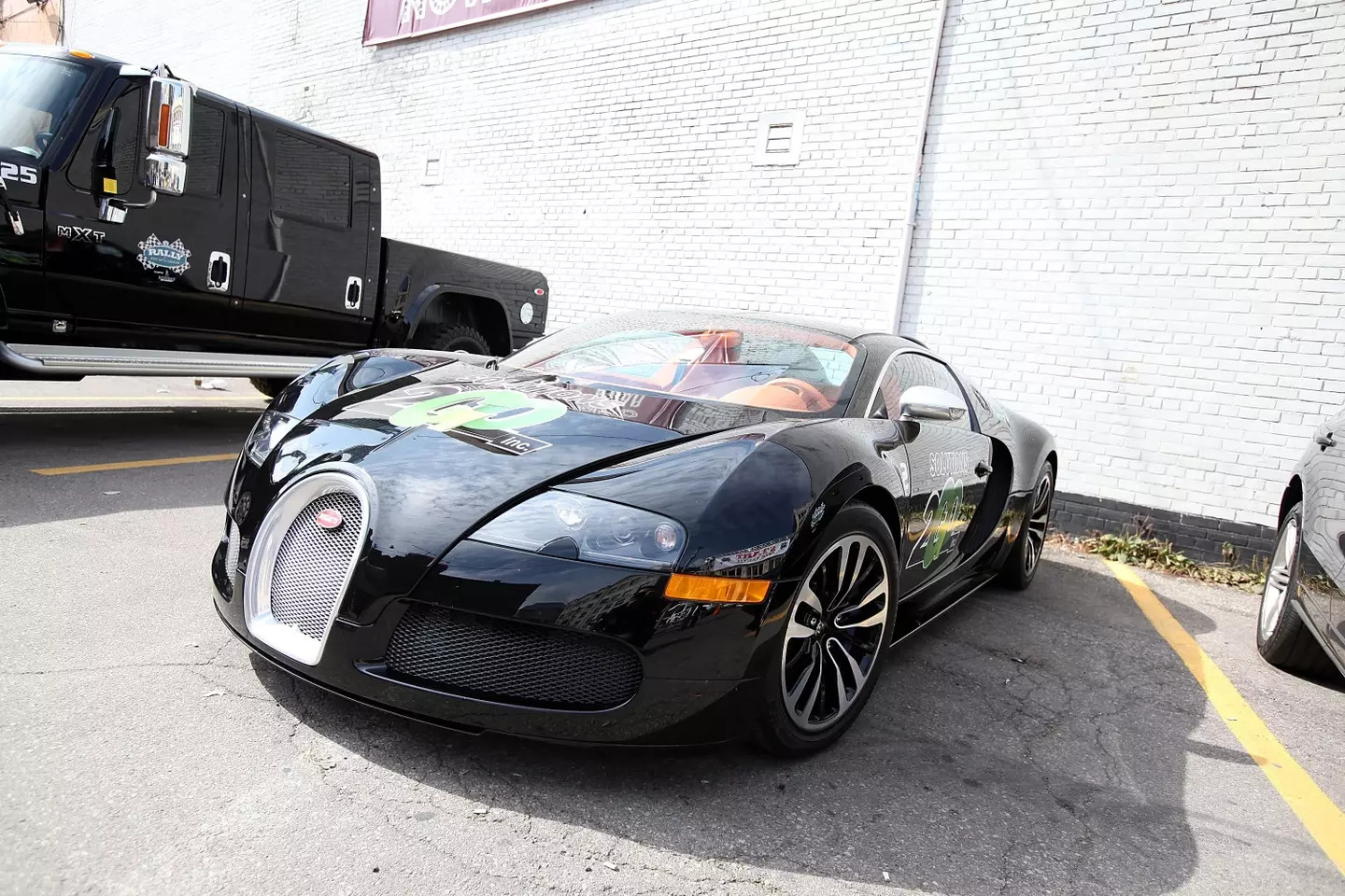 This is what luxury looks like. Michael Jordan owns a rare Bugatti ...