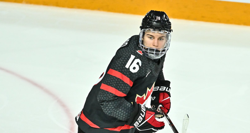 Connor Bedard profile: card price, girlfriend, salary, family | Dailysports