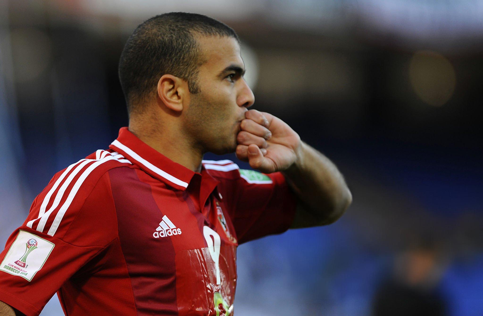 Egyptian Star Emad Moteab Plans Retirement Match with Barcelona ...