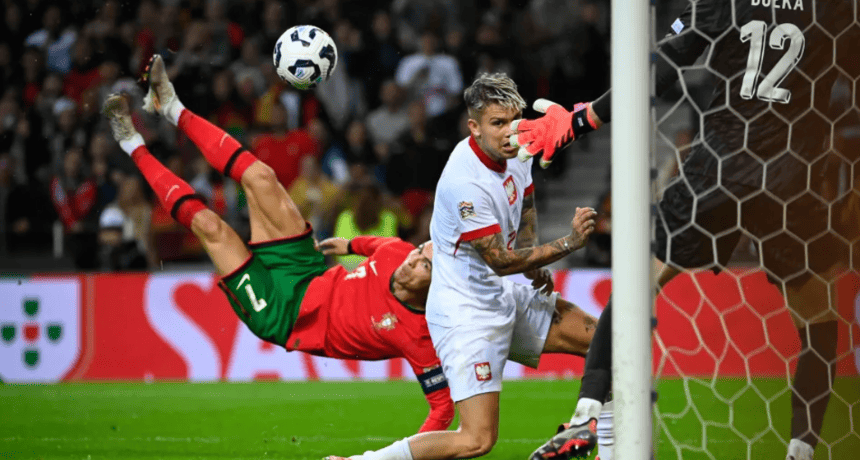 VIDÉO. L'UEFA désigne le superbe retourné de Cristiano Ronaldo But du ...