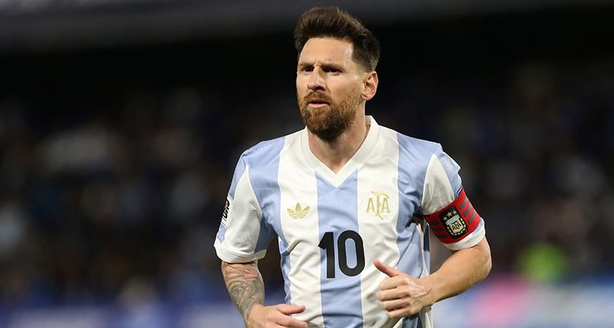 GOAT : Messi devient le recordman des passes décisives en sélection ...