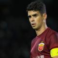 Ex-Chelsea star Oscar tearfully bids farewell to Shanghai Port fans ...