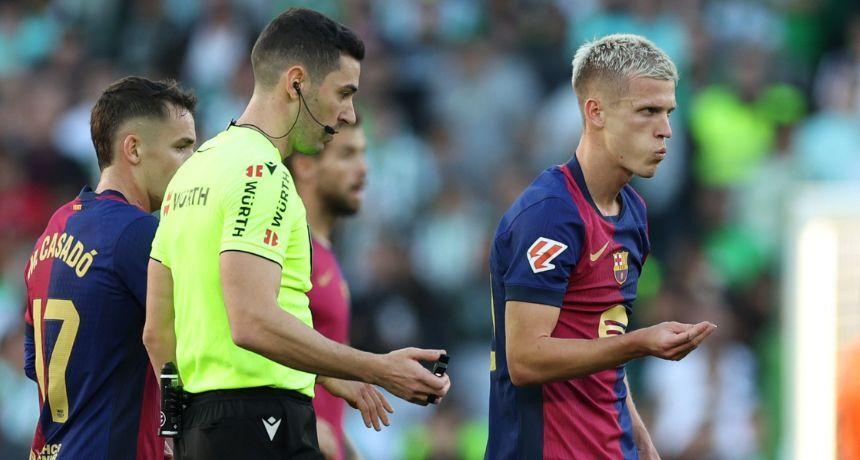Dani Olmo lost a tooth during the match between Barcelona and Real ...