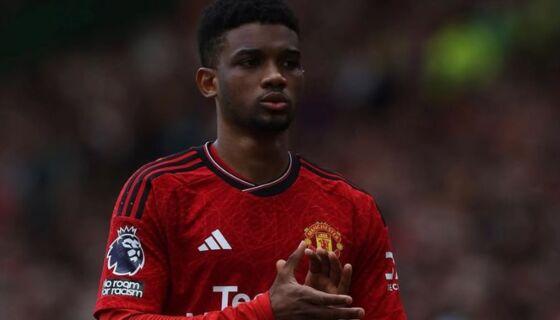 Danses victorieuses dans le vestiaire de Manchester United après le ...