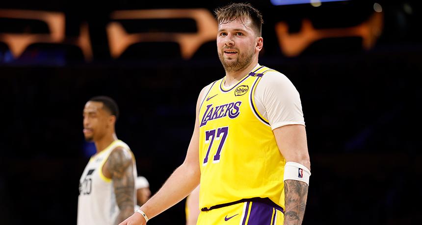 Historic game: Luka Dončić makes his debut for the Lakers | Dailysports