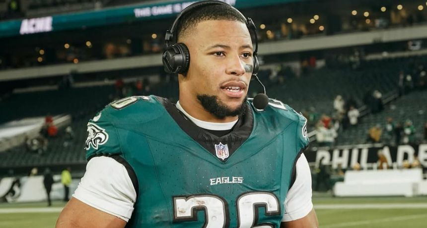 "Stop booing her!" Philadelphia Eagles player defends Taylor Swift ...