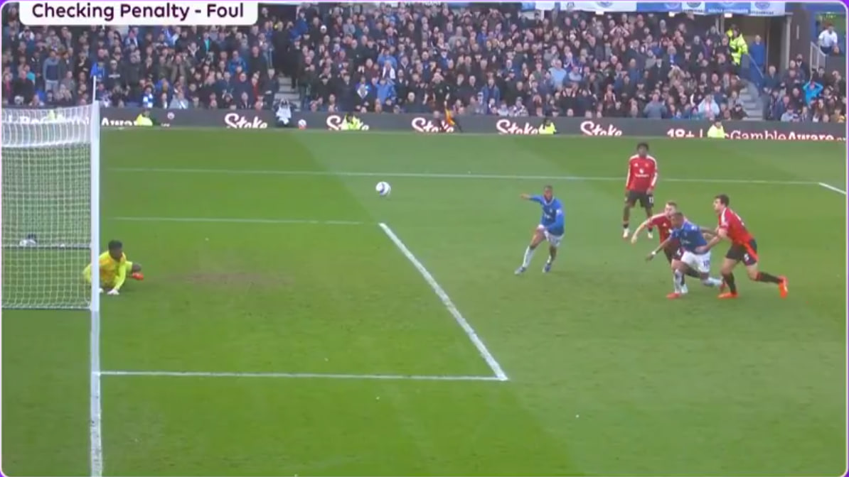 Referee's mistake? VAR overturns controversial penalty against Man ...