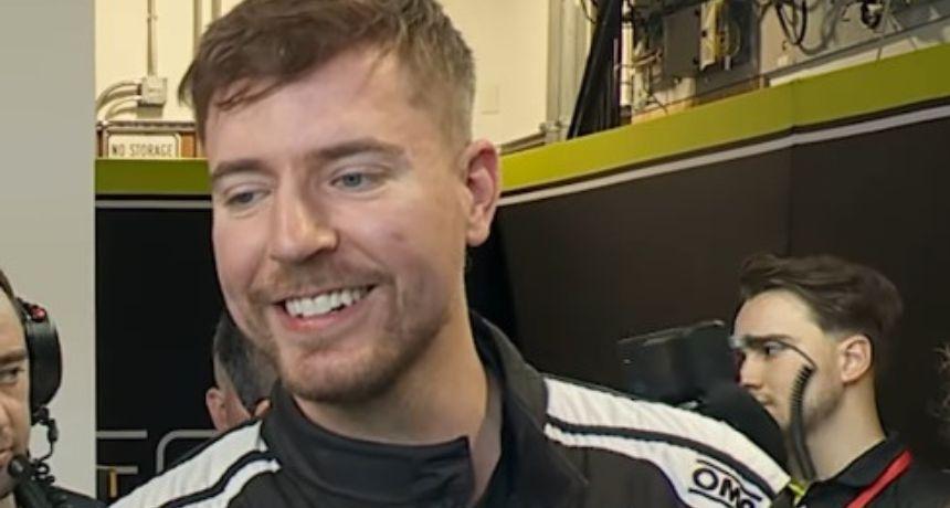 Dangerous! YouTube star MrBeast involved in crash during Formula E race ...