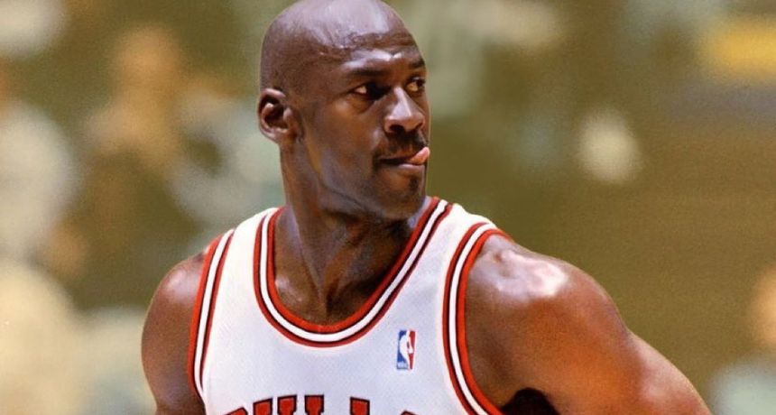 La leyenda del baloncesto Michael Jordan se convierte en inversor del ...