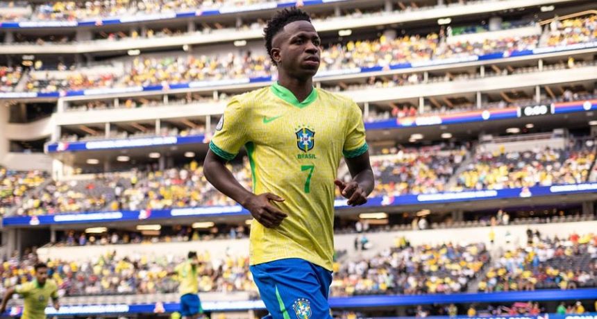 In the ranks of Seleção. Vinicius Junior shares photo from Brazil ...