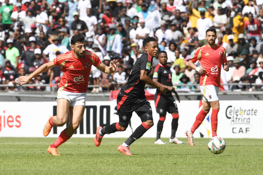 Legendary footballer assesses Mofokeng's chances of a move to Europe ...