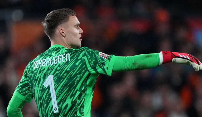 Barcelona eyes Netherlands national team goalkeeper Verbruggen ...