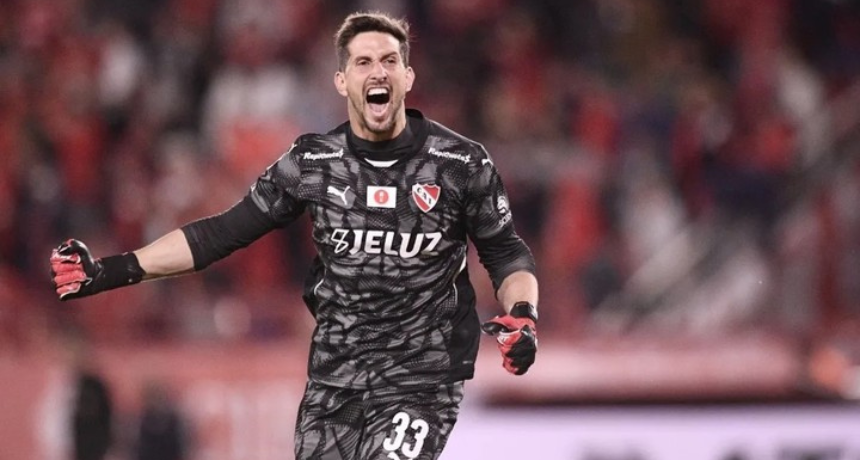 Rodrigo Rey bat le record de titularisations consécutives à ...