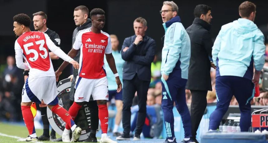 Another injury concern? Saka suspected to have ankle injury | Dailysports