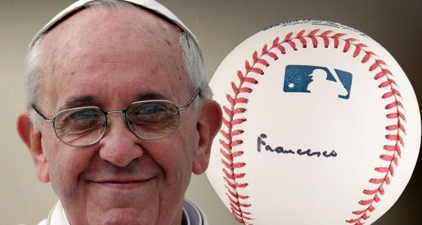 What?? A baseball signed by Pope Francis is up for auction | Dailysports
