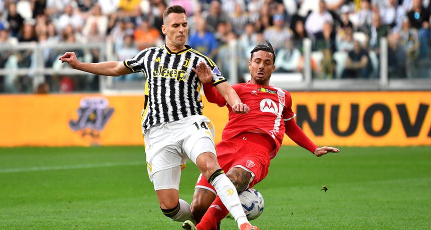 Juventus extends contract with Milik, who hasn't played a single match ...