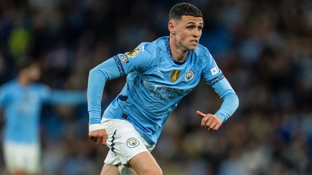 Nightmare. Phil Foden's relative and her children narrowly escape house ...