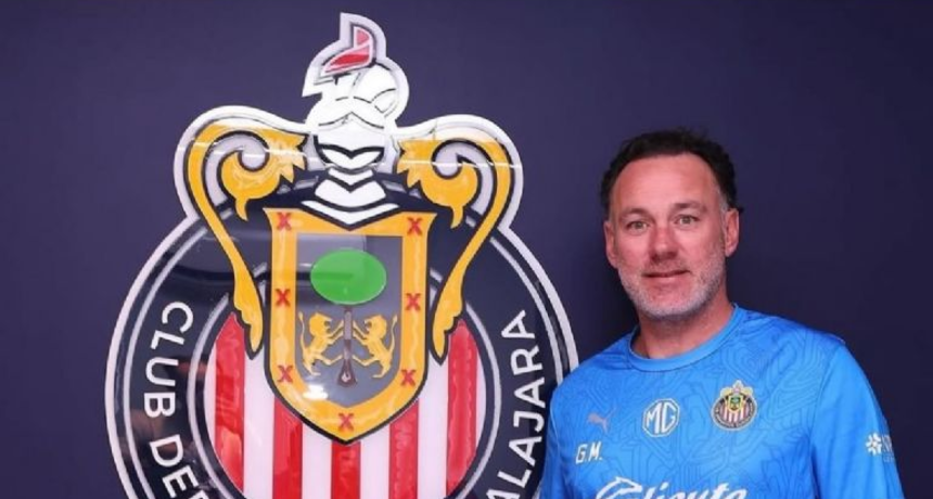 Milito Vows Loyalty to Chivas and Sets Ambitious Vision Inspired by ...