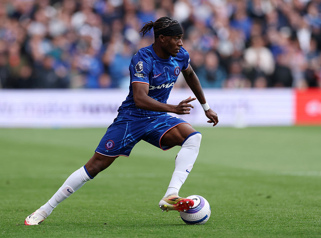 Chelsea's transfer list includes 13 players. Find out who the club is ...