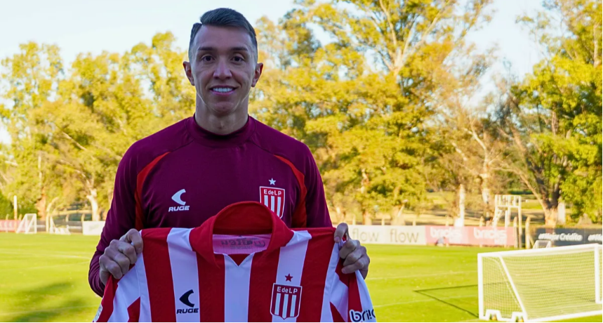 Estudiantes Officially Signs Fernando Muslera Through 2026 | Dailysports