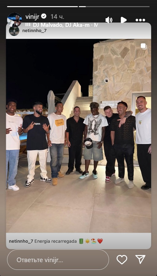 Vinicius shares personal holiday photo from Ibiza with brother and ...