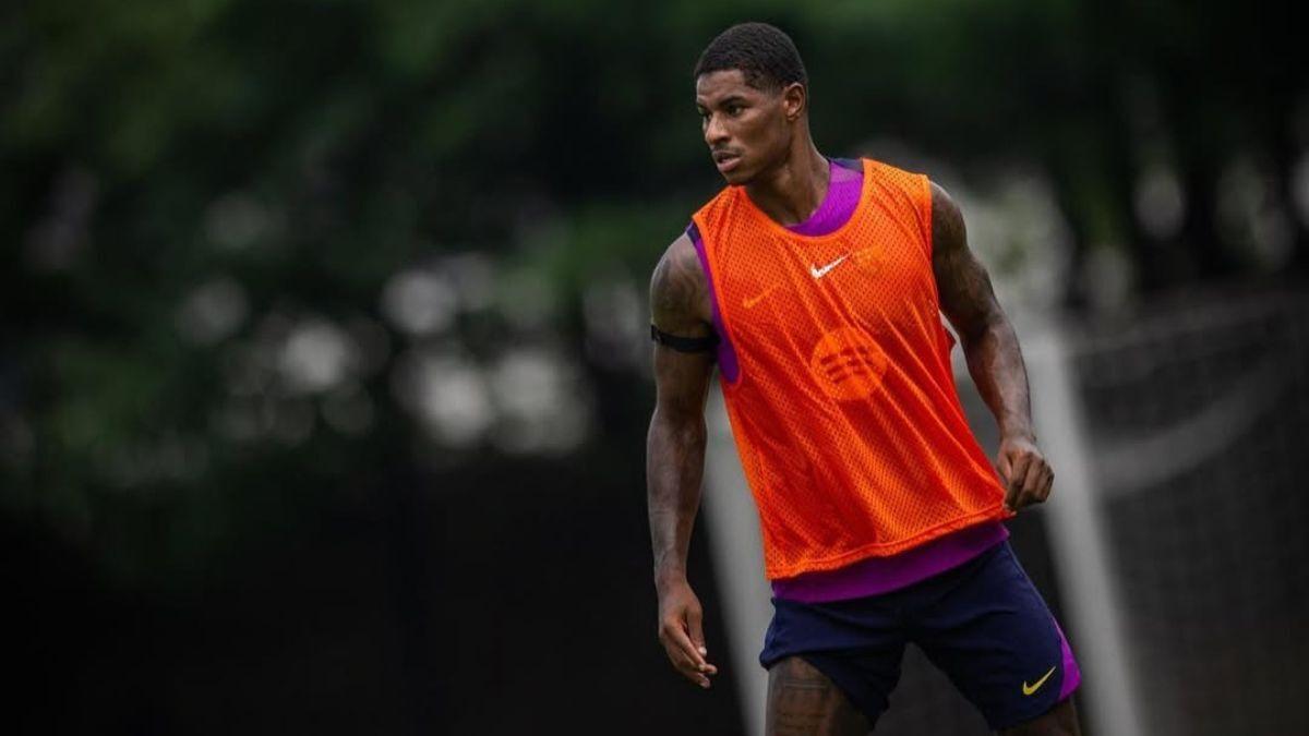 Settling into his new squad. Marcus Rashford shares training photo with ...