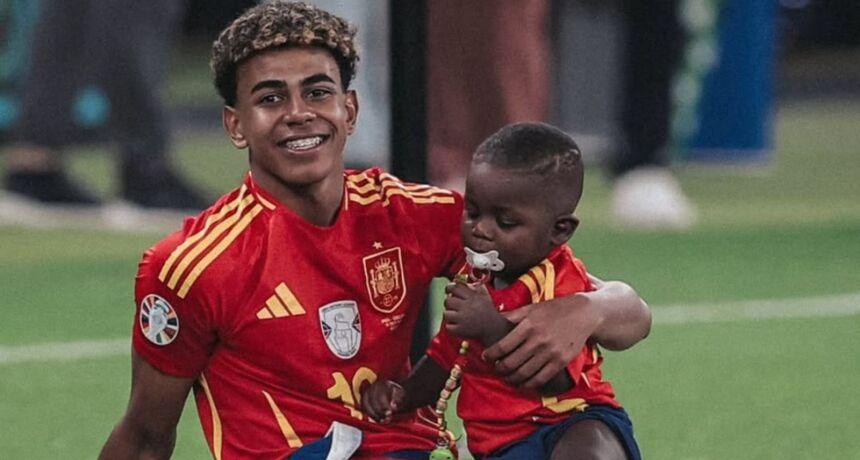 Lamine Yamal Adresse Un Touchant Message D anniversaire Son Petit lamine-yamal-adresse-un-touchant-message-d-anniversaire-son-petit