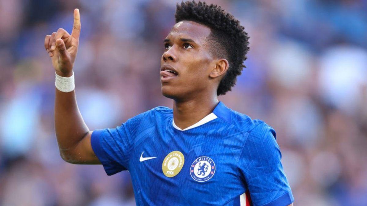 Estevao left out of Chelsea squad for Brentford clash. Reason revealed ...