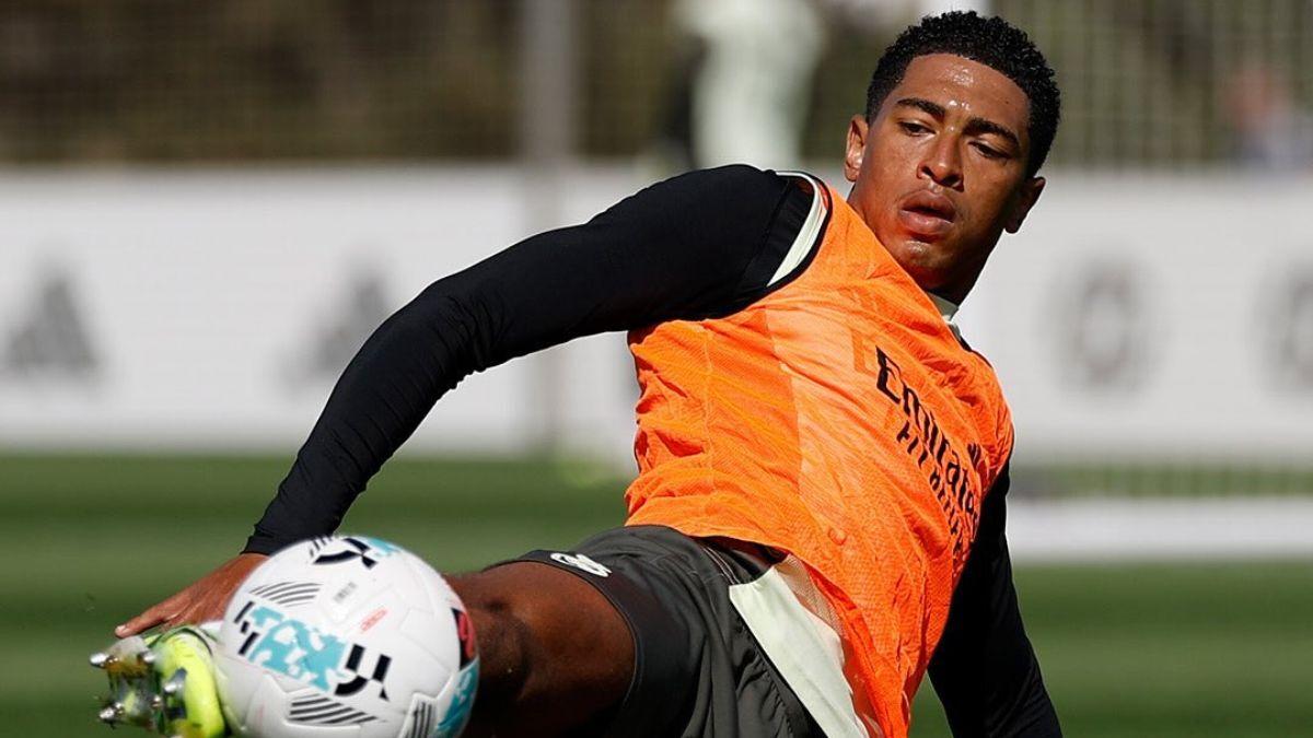 Back in full force. Jude Bellingham shares new photos from Real Madrid ...