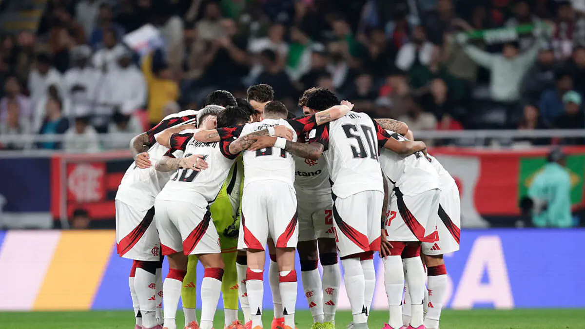 Did the ball go out of play? PSG goal against Flamengo disallowed after ...