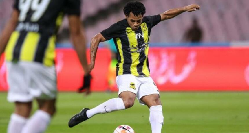 Benzema's club won a crushing victory in the match of the championship ...