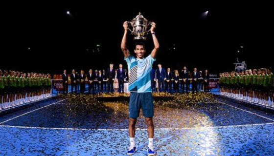 Auger-Aliassime beat Hurkacz and successfully defended his title at the ATP 500 tournament in ...