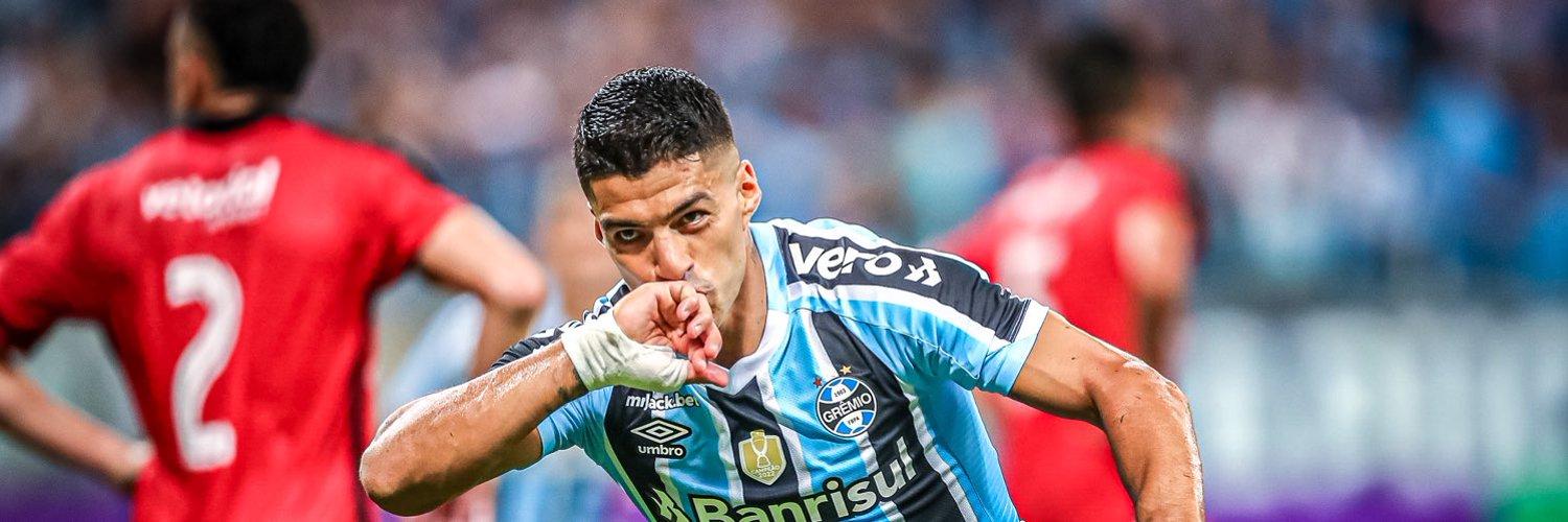 Luis Suárez has been awarded the Golden Ball of the Brazilian Serie A ...