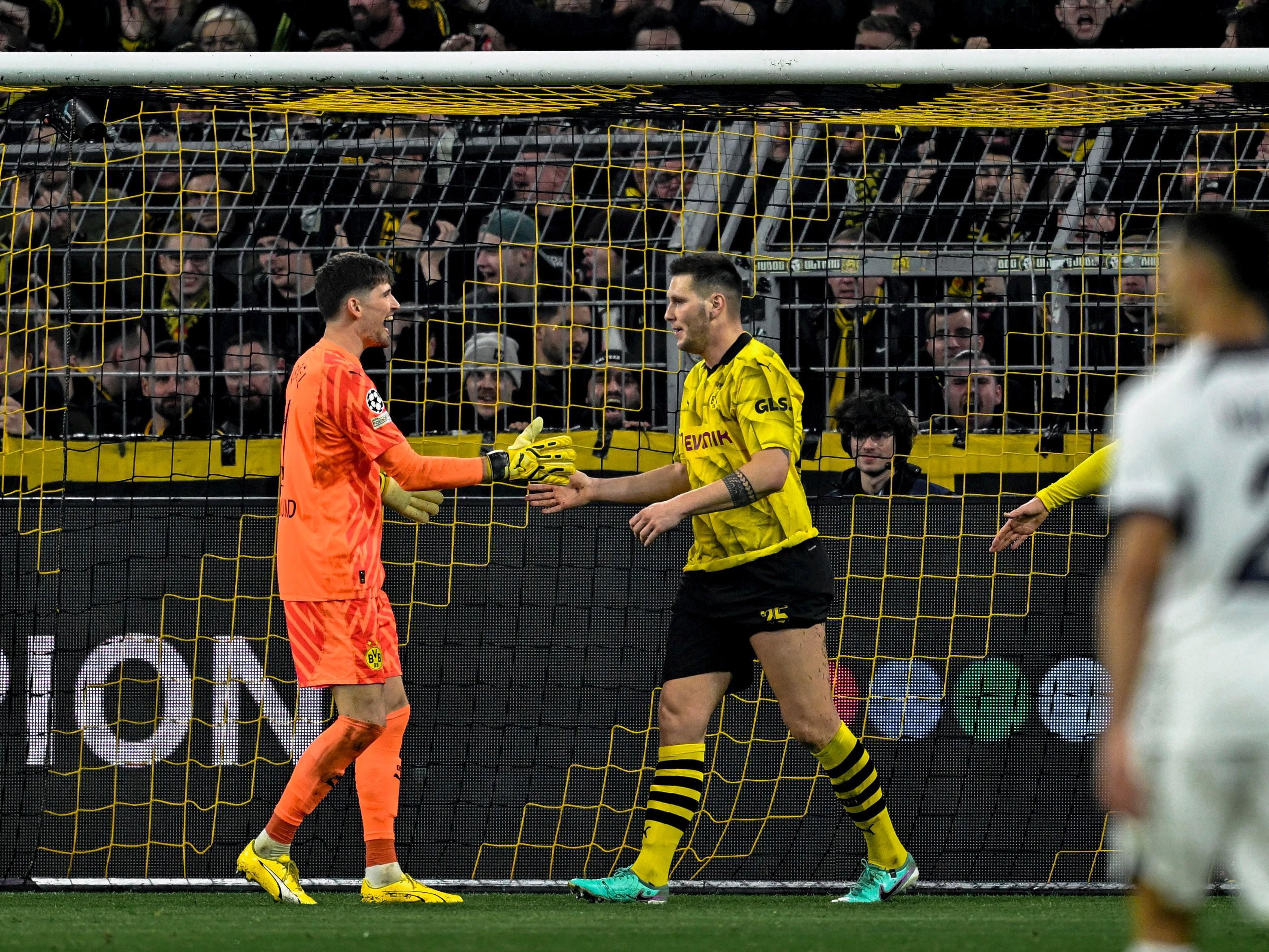 The save of the year in football! Borussia's defender saved the team ...