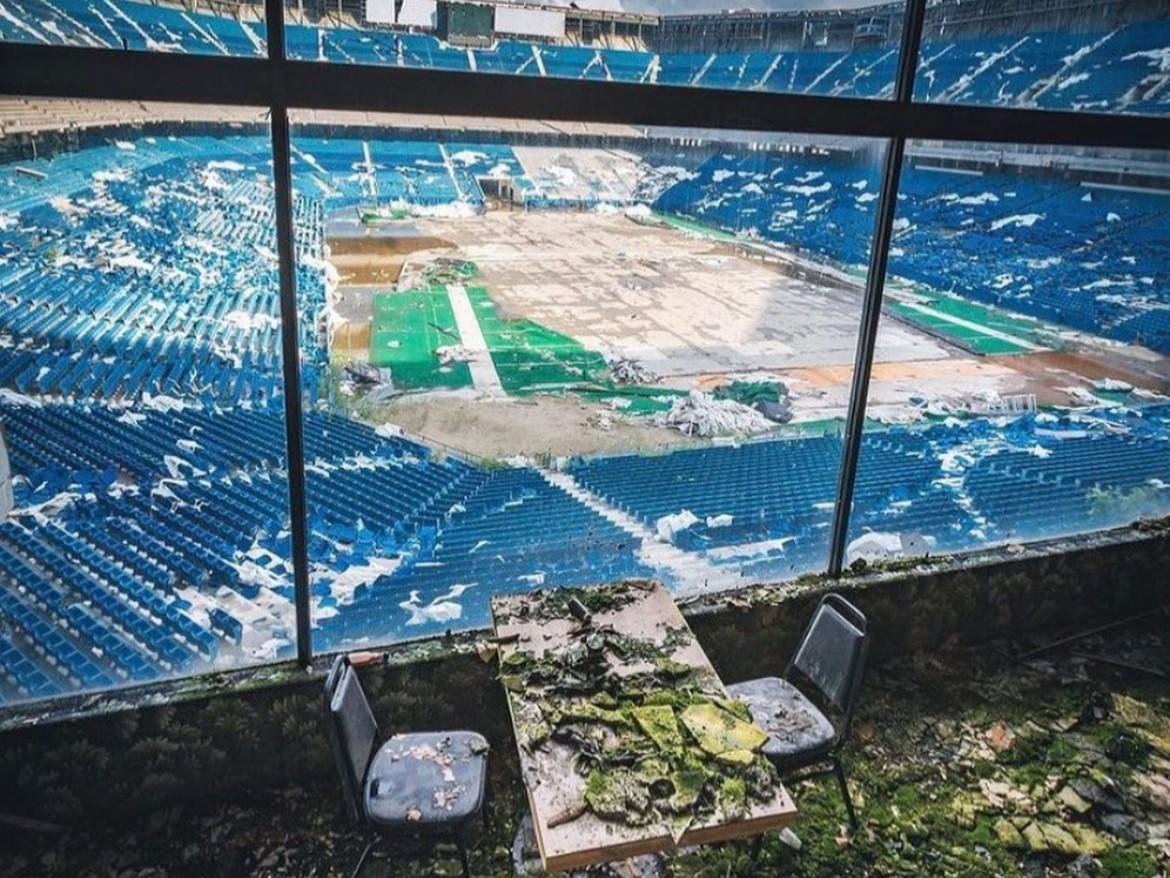 The stadium that hosted the Super Bowl and even the Pope's mass. What's ...