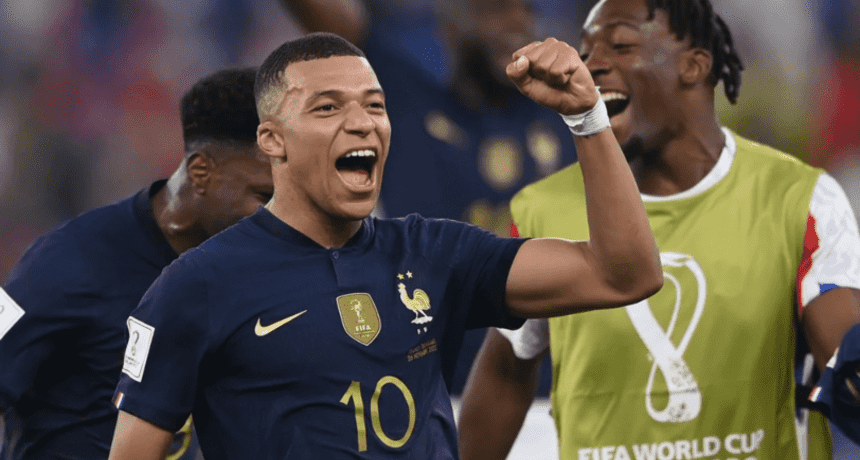 Killian Mbappé celebrates his 25th birthday. The footballer received ...