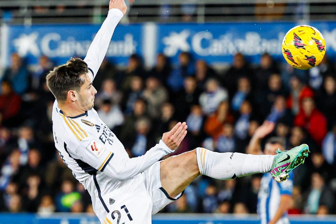 Real Madrid secured victory over Alaves in injury time despite being a ...