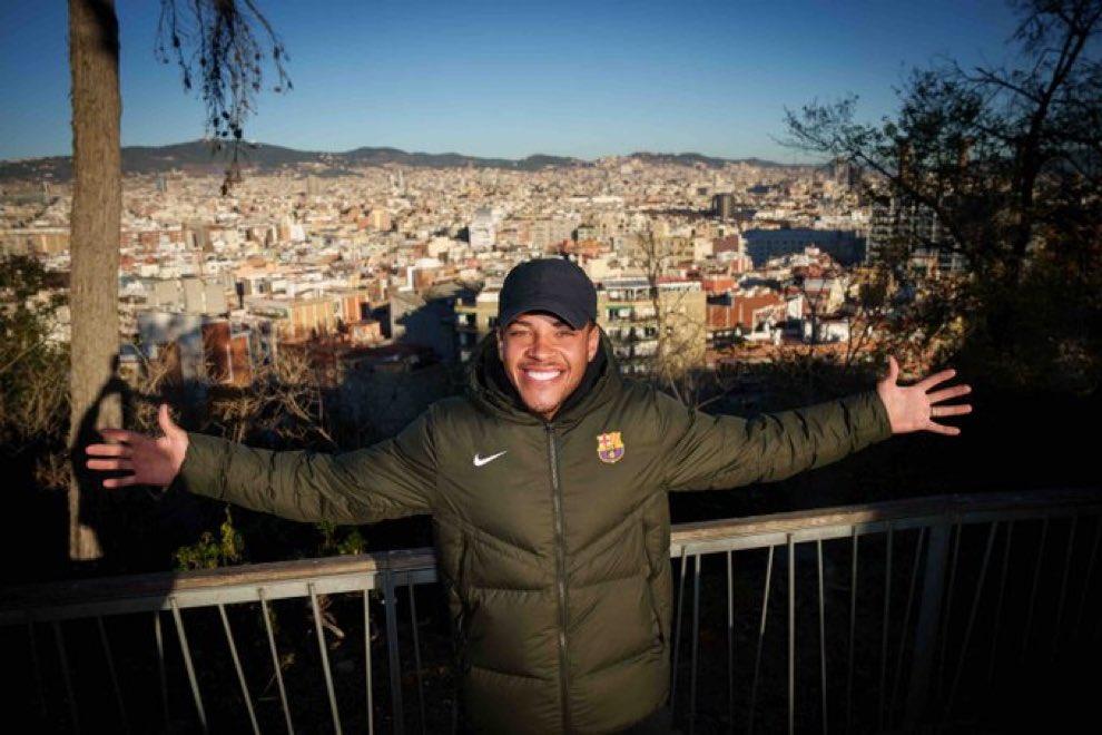 El Tigrinho has arrived. The first photos of Vitor Roque in Barcelona ...
