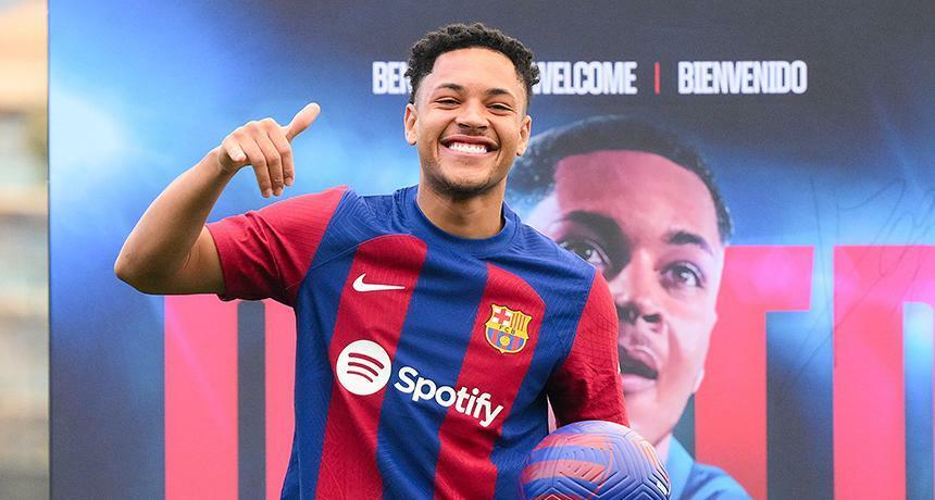 "It's a dream come true". Barcelona present a player for the Brazilian ...