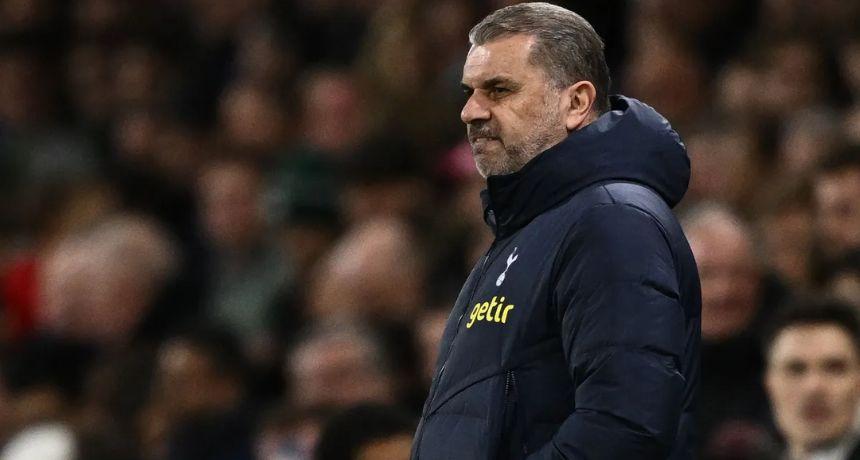 The Tottenham coach responded jokingly to the end of the race for the ...