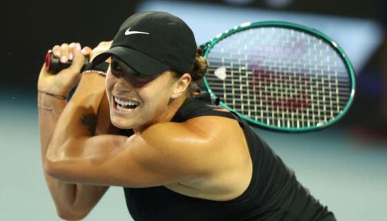 Sabalenka suffered a resounding defeat in Miami and smashed her racquet ...