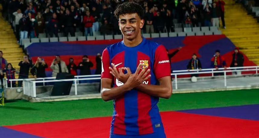 PSG has made a rising star from Barcelona a top priority for the summer ...