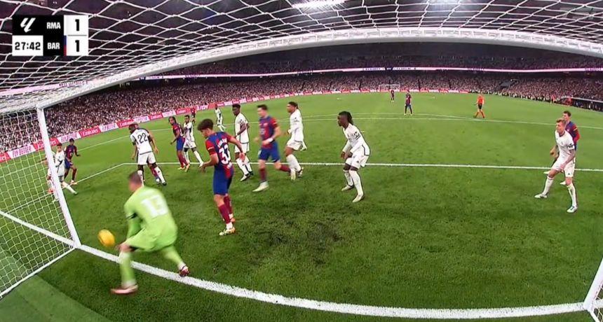 The referee committee will show Barcelona a replay of Yamal's ...