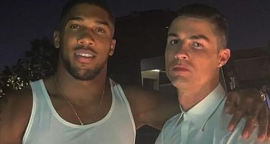 Cristiano Ronaldo and Anthony Joshua arrived for the mega-fight in ...