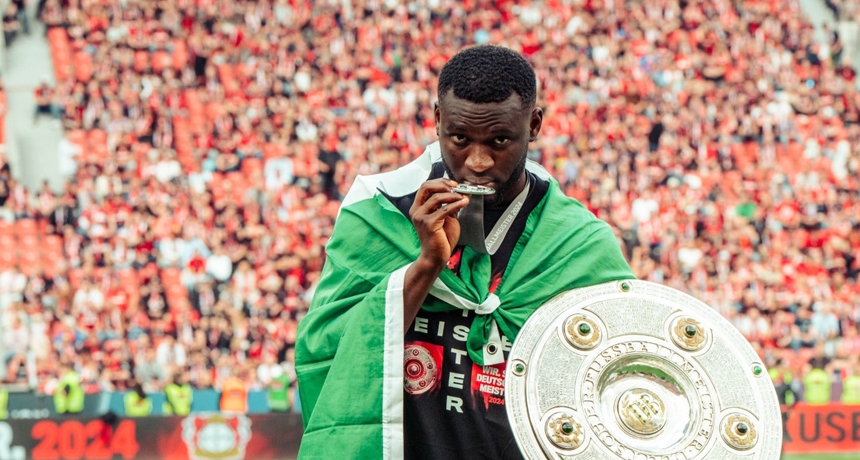 A beautiful act. Bayer star celebrated Bundesliga title with his ...