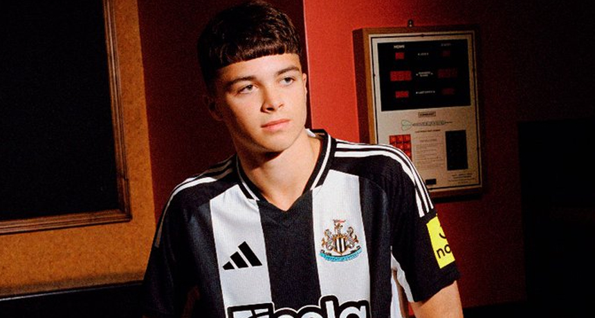 Newcastle unveil home uniforms for the 2024/25 season with atmospheric ...