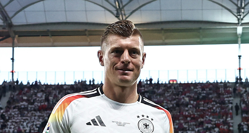 16 misfired passes in three games. Incredible statistics of Toni Kroos ...