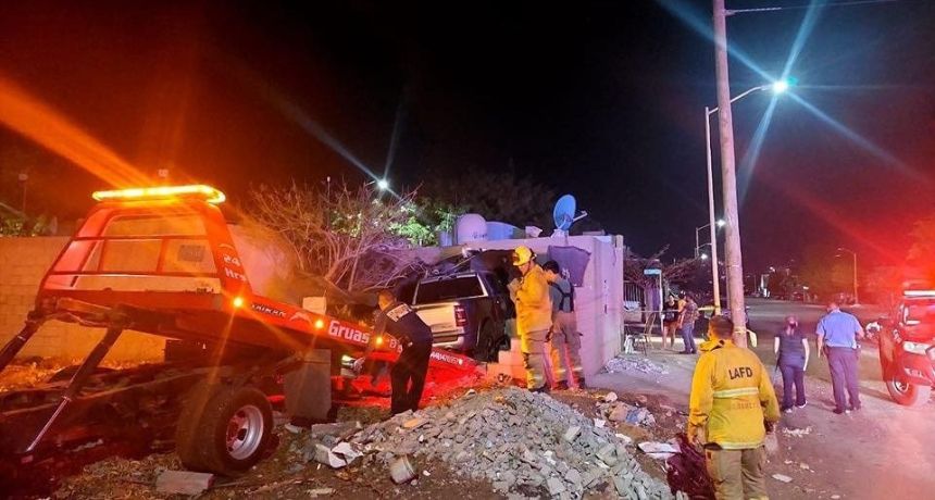 Former world boxing champion detained in Mexico after fatal accident ...