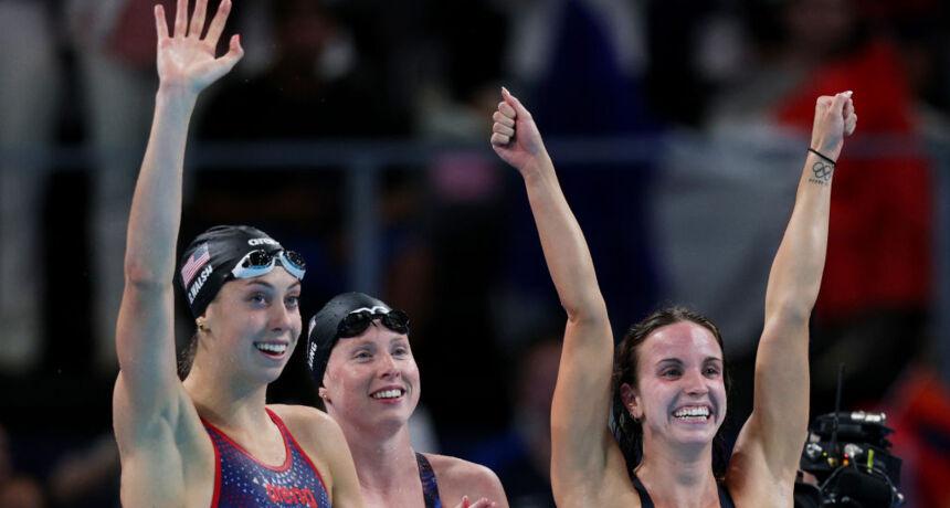 USA wins Olympic swimming gold in women's 4x100 medley relay with world ...